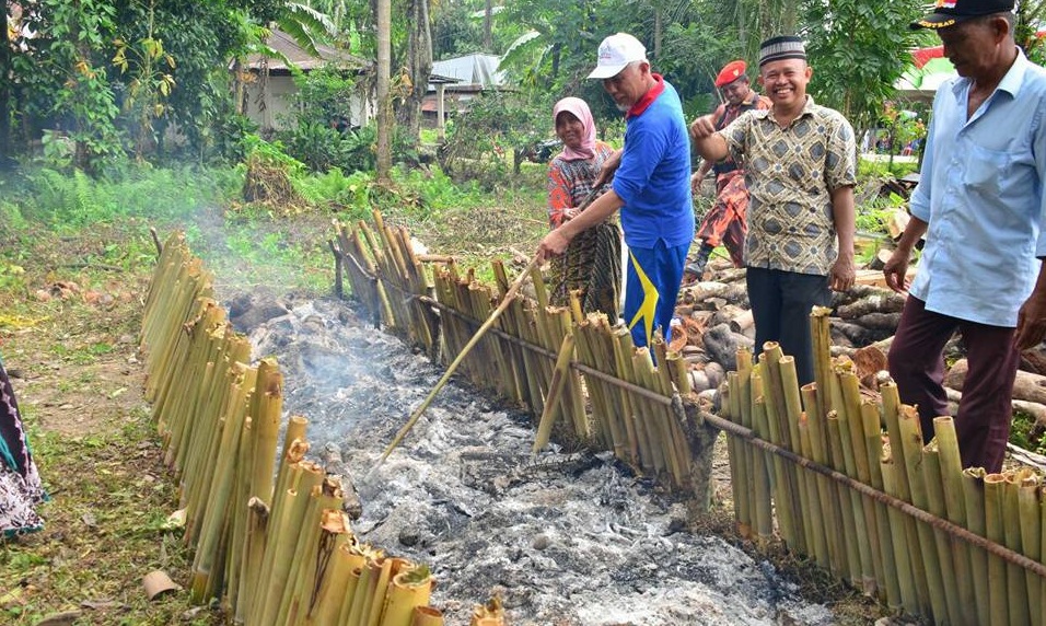 Malamang Sakampuang, Tradisi Turun Temurun Ranah Minang