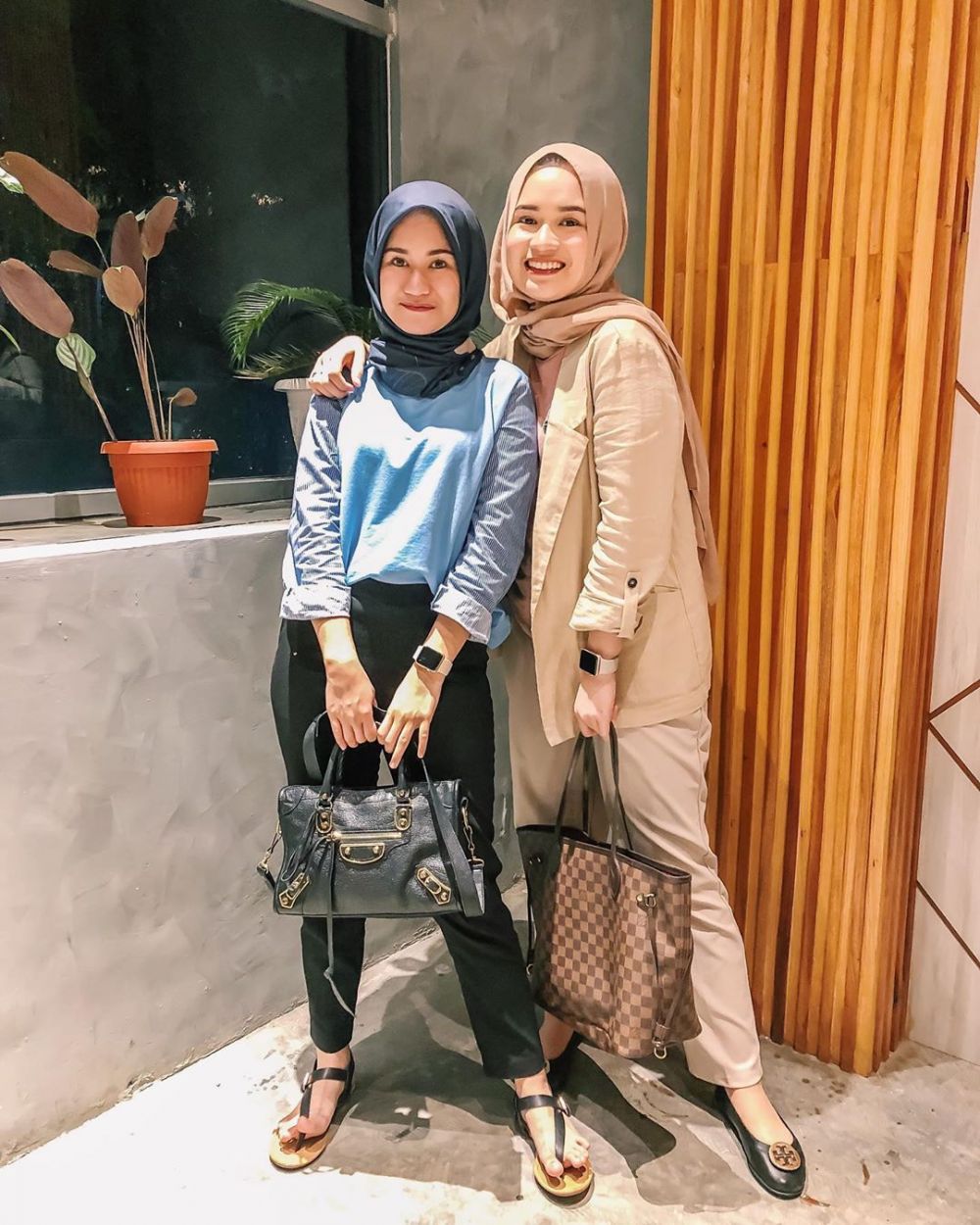 9 Selebgram Kembar Cantik yang Buat Pria Histeris