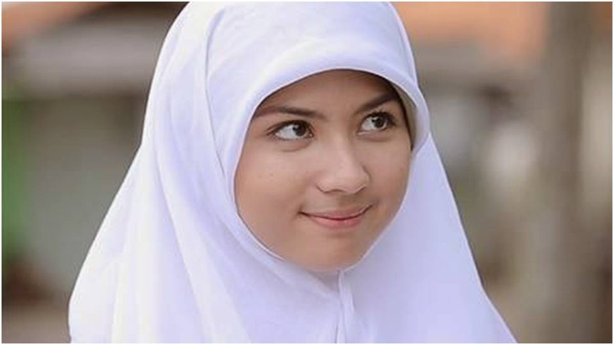 5 Aktris yang Pernah Perankan Agama yang Berbeda dengan yang Dianutnya