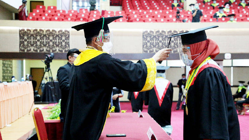 Di Tengah Pandemi Covid-19, UNP Gelar Wisuda 3 Hari Berturut-turut