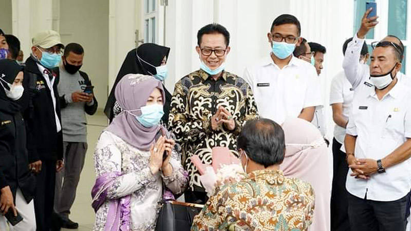 Ini yang Dilakukan Ramlan dan Irwandi Usai Tak Lagi Jadi Wako dan Wawako