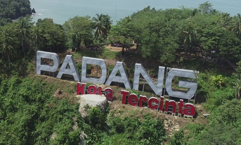 Landmark “Padang Kota Tercinta” di Puncak Gunung Padang Dibangun Lagi