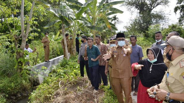 Datang ke Ranah Minang, Ketua MK RI Diberi Gelar Datuak Rajo Alam ... Datang ke Ranah Minang, Ketua MK RI Diberi Gelar Datuak Rajo Alam ...