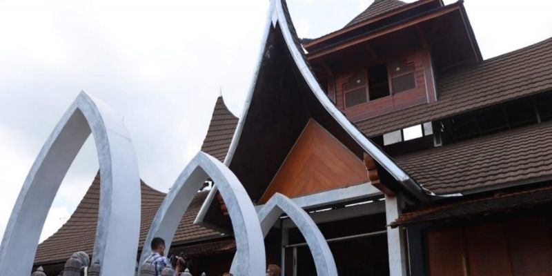 Melihat Museum Islam Nusantara di Lasem, Berbentuk Rumah Gadang Berdiri ...