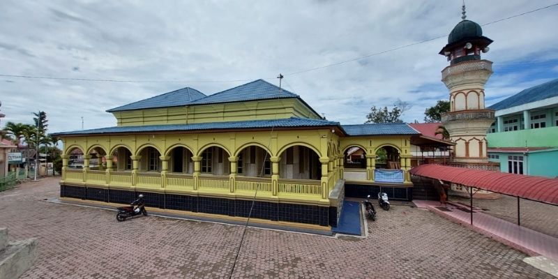 Masjid Raya Kubang Putih, Berdiri Sejak 1800, Kokoh Dihoyak Gempa dan ...