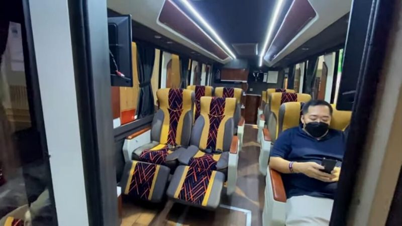Satu-satunya Bus Automatic Hino Segmen Medium: Mewah Banget, Yuk Intip Spesifikasi Lengkapnya