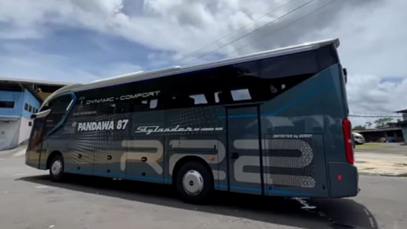 Bus Super Mewah Pandawa 87 Skylander R22: Spion Kamera 360, Ekor Pakai ...