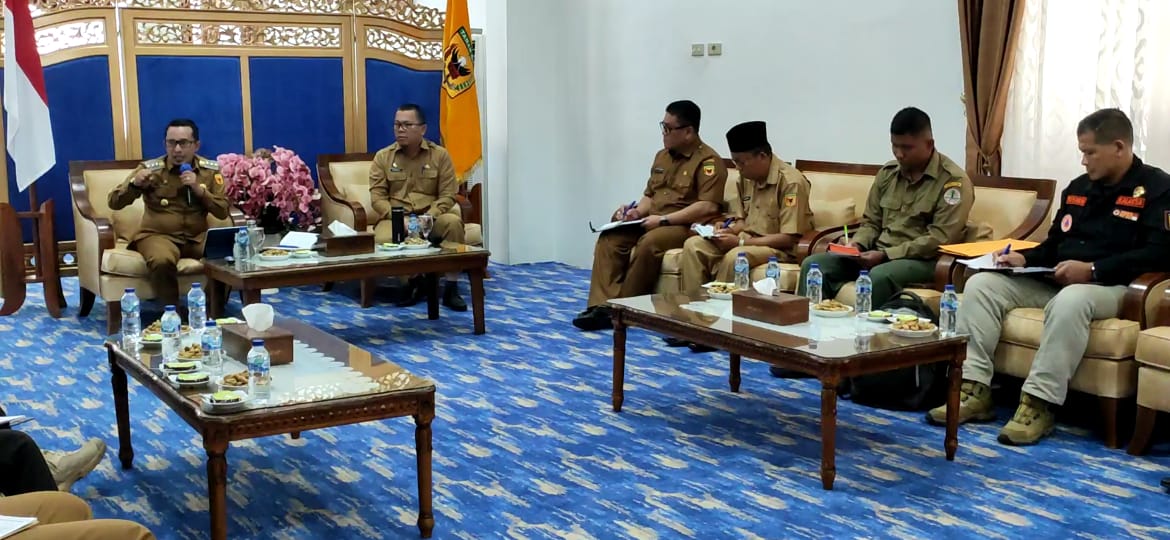 Meski Ditutup Karena Erupsi, Masih Saja Ada Pendaki Membandel Nanjak ke ...