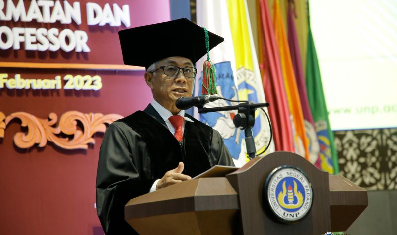 UNP Beri Gelar Profesor Kehormatan kepada Kepala SKK Migas Dwi ... UNP Beri Gelar Profesor Kehormatan kepada Kepala SKK Migas Dwi ...