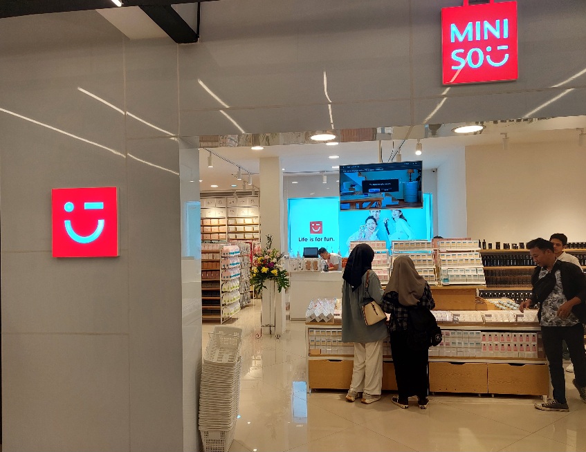 Miniso Buka Gerai Ketiga di Kota Padang, Tawarkan Berbagai Promo Menarik