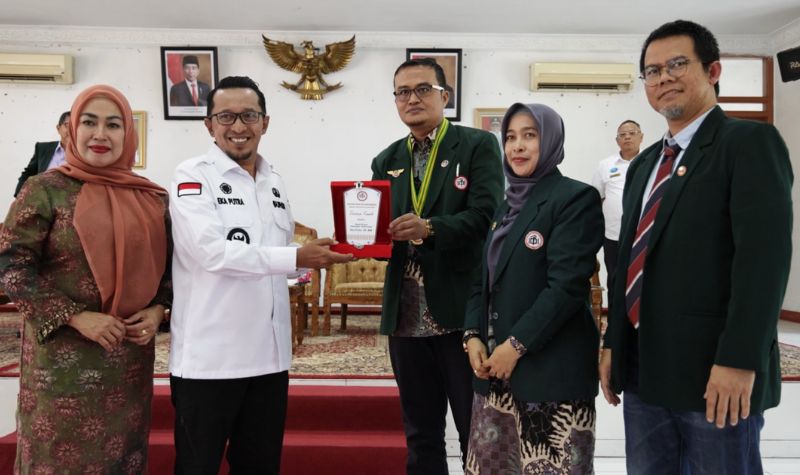 Pengurus IDI Tanah Datar 2023-2026 Resmi Dilantik, Diketuai Dokter Hadianto