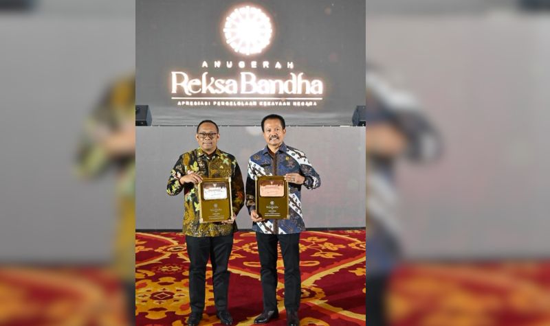 Setjen DPD RI Raih 2 Penghargaan Reksa Bandha dari Kementerian Keuangan RI