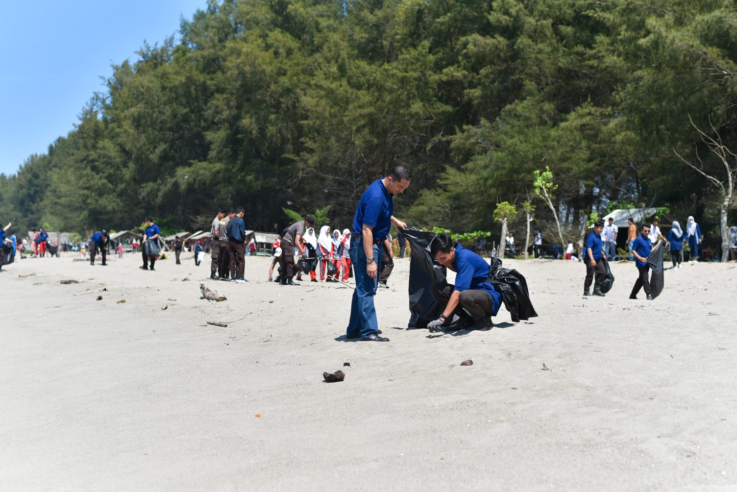 Apical Group Padang Turut Berpartisipasi dalam Baksos RGE's Founder Day ...
