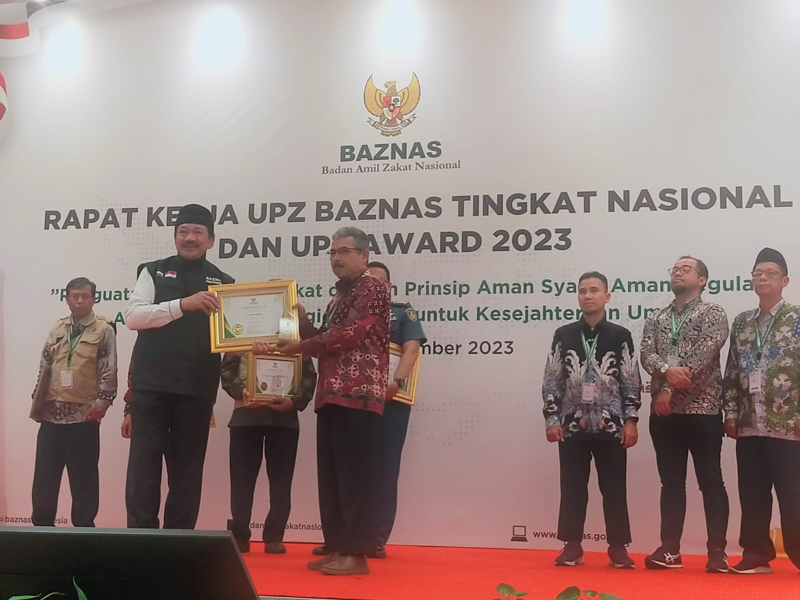 UPZ Baznas Semen Padang Kembali Raih Penghargaan Bergengsi