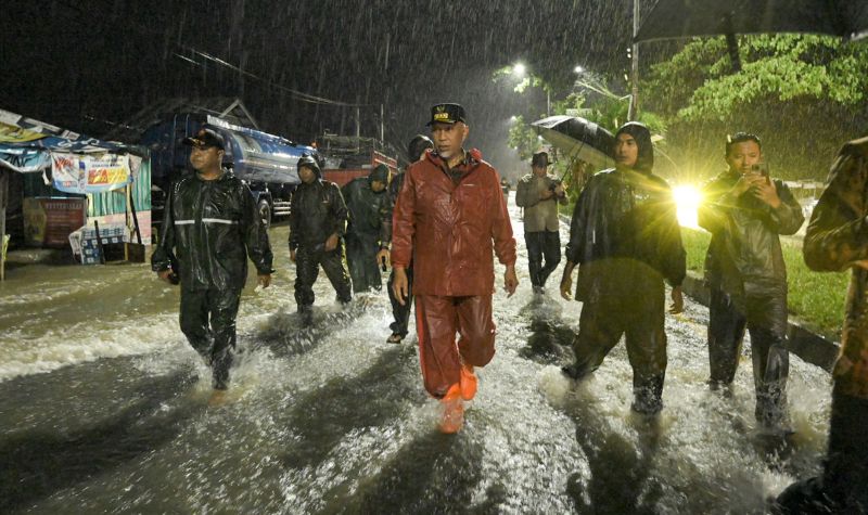 Pemprov Sumbar Buka Dapur Umum Bantu Konsumsi Korban Banjir