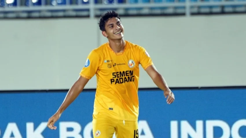 Pahlawan dari Bangku Cadangan, Muhammad Ridwan Bawa Semen Padang FC ...